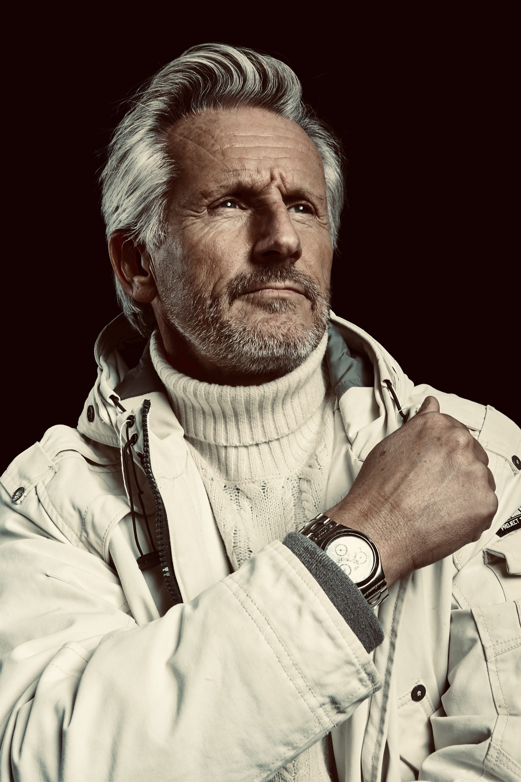 Simon R. - The BESTAGE MODELS International