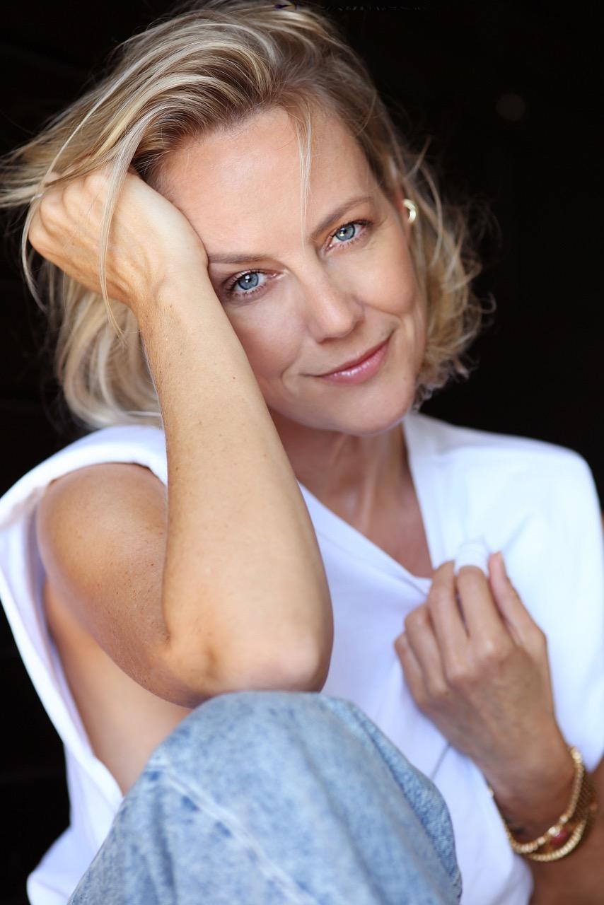 Mel - The BESTAGE MODELS International